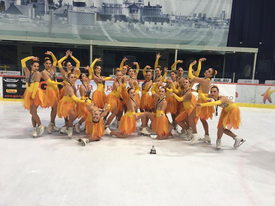 Team Passion: 3. hely a Snowflakes Trophy-n | Magyar Országos Korcsolyázó Szövetség - MOKSZ MOKSZ