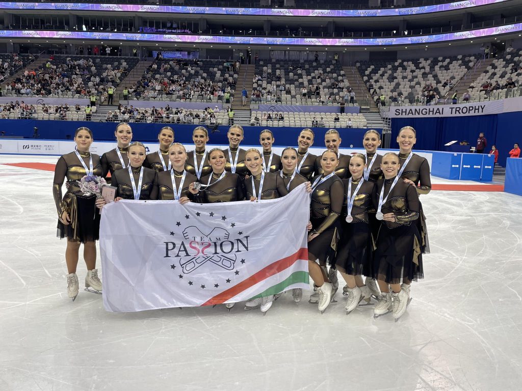Szinkronkorcsolya: ISU Sanghai Trophy | Magyar Országos Korcsolyázó Szövetség - MOKSZ MOKSZ